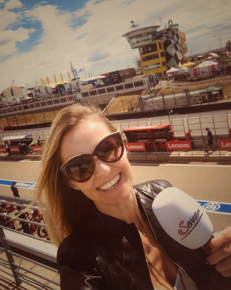 Thanks @maverick12official - Eve Scheer Moderation MotoGP ServusTV